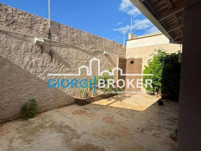 Casa de alto padrão à venda em condomínio exclusivo 2 quartos, 1 suíte, 2 banheiros, 2 vagas São