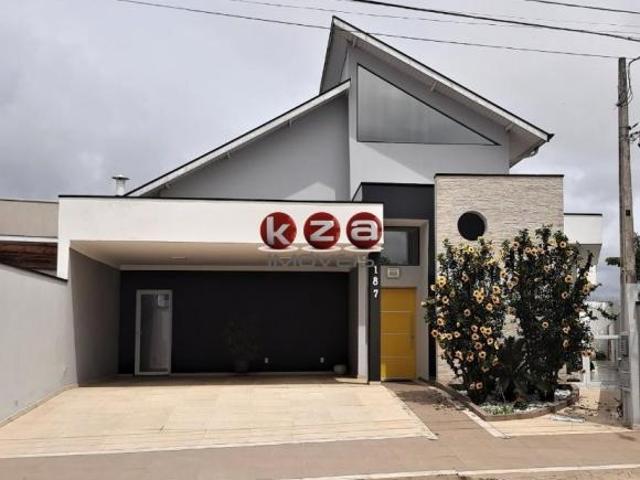 Casa de alto padrão à venda em condomínio exclusivo de Valinhos SP, no Loteamento Residencial Santa