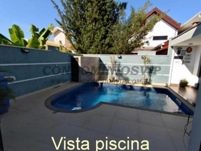 Casa de alto padrão à venda em condomínio exclusivo em Sorocaba SP, no Parque Residencial Villa dos