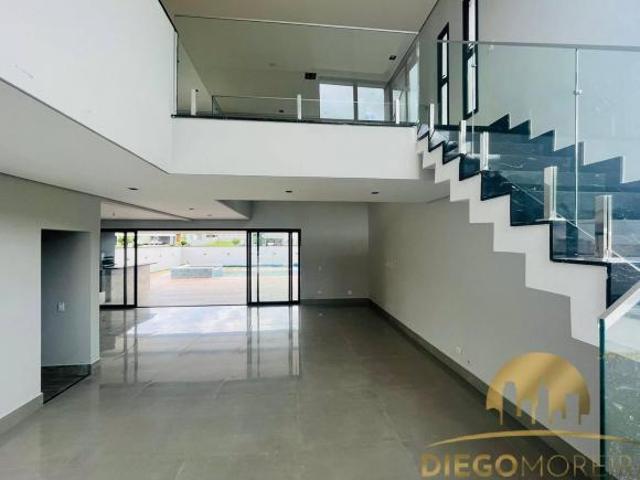 Casa de Alto Padrão à venda em Condomínio Gran Ville em Atibaia