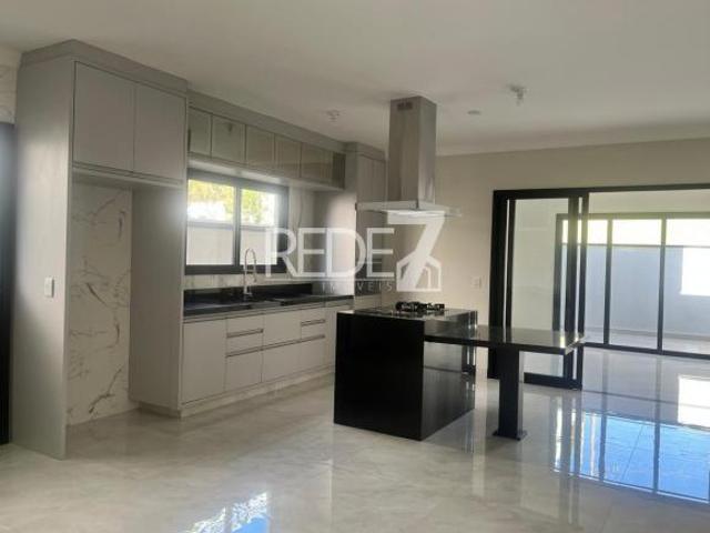 CASA RESIDENCIAL em Valinhos São Paulo, Pinheiro