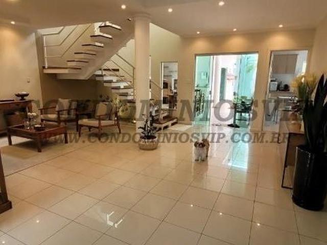 Casa de alto padrão à venda em condomínio no Jardim Residencial Vicente de Moraes, Sorocaba SP: 3 qu