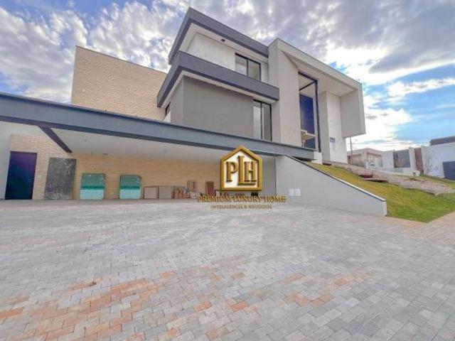 Casa de Alto Padrão à Venda em Condomínio Resort – Atibaia/SP