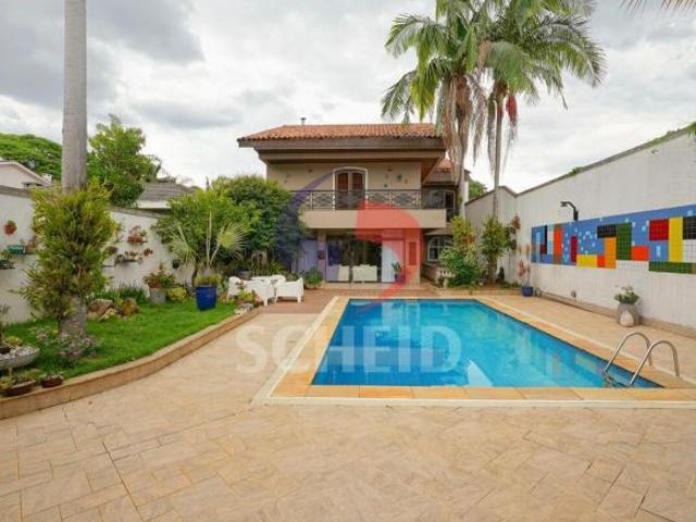 Casa de Alto Padrão à Venda em Alto da Boa Vista
