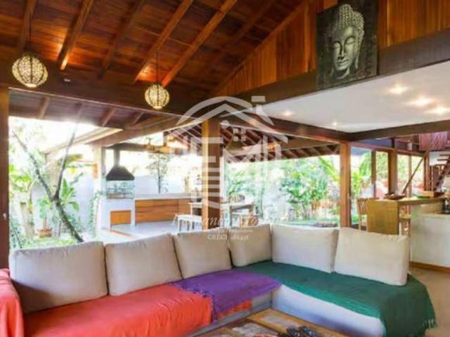 Casa de Alto Padrão à Venda em Itamambuca – Ubatuba/SP