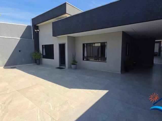 CASA DE ALTO PADRÃO À VENDA EM MATINHOS – BAIRRO COHAPAR