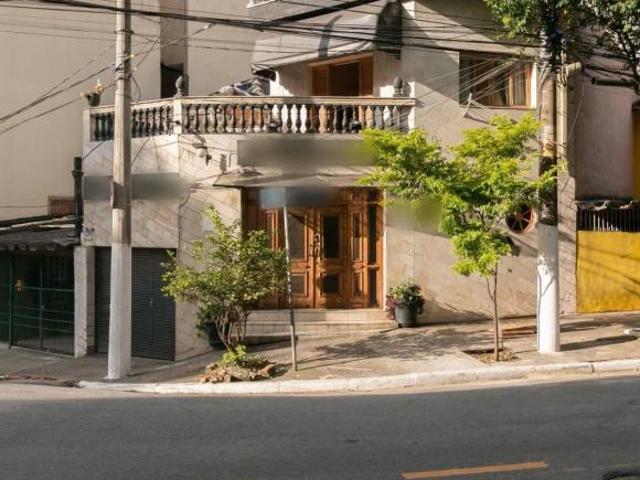 Casa de Alto Padrão à Venda em Mairiporã/SP – 400 m² de Área Construída