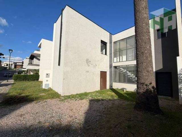 Casa de alto padrão à venda em Santa Felicidade Curitiba/PR