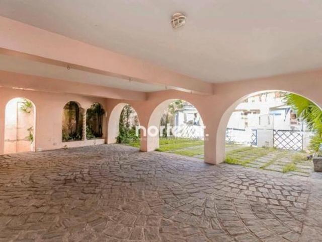 Casa de alto padrão à venda em Pinheiros