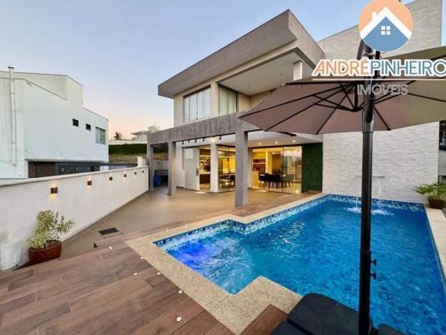 Casa de alto padrão á venda em Vespasiano Residencial Park I | 4 quartos 2 suítes com piscina e