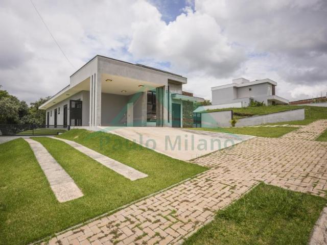 Casa de Alto Padrão à Venda no Condomínio Terras do Alvorada