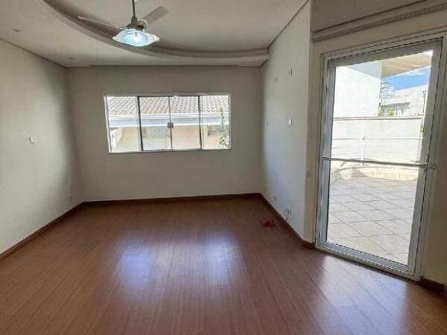 Casa de Alto Padrão à Venda no Condomínio Terras do Imperador em Americana com 3 Quartos e 2 Vagas d