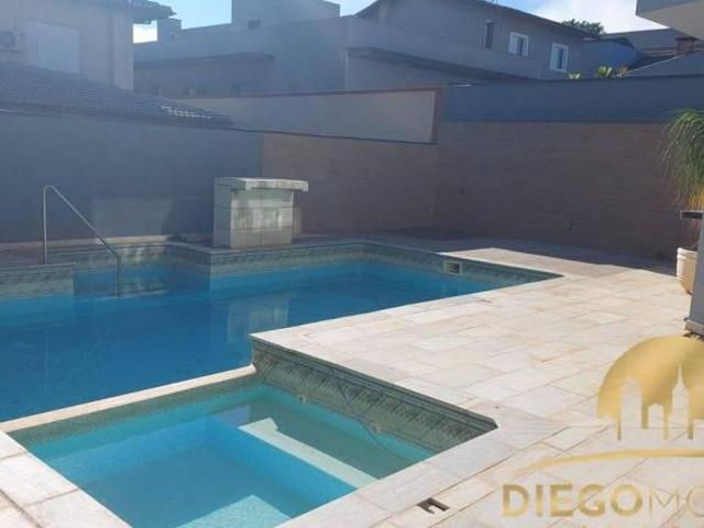 CASA DE ALTO PADRÃO À VENDA NO CONDOMÍNIO TERRAS DE ATIBAIA I