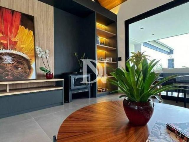 Casa de Alto Padrão à Venda no Condomínio Terras de São José II – Itu/SP Arquitetura contemporânea |