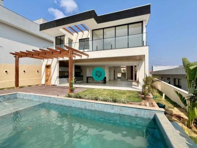 CASA DE ALTO PADRÃO A VENDA NO CONDOMINÍO TOSCANA VESPASIANO/MG!