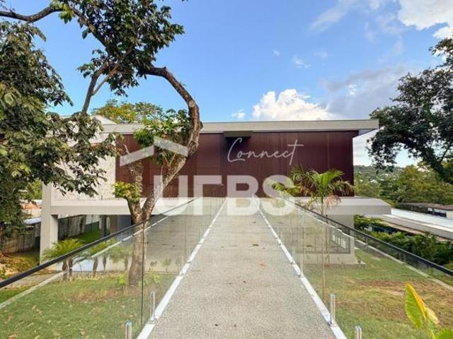 Casa de Alto Padrão à Venda no Condomínio Aldeia do Vale – Goiânia GO