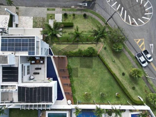 Casa de Alto Padrão à venda no Condomínio Aruã Brisas Mogi das Cruzes | 4 suítes | Terreno com 992,8