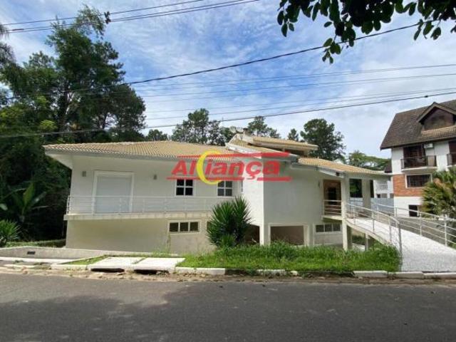 Casa de Alto Padrão à Venda no Condomínio Arujazinho III Arujá/SP