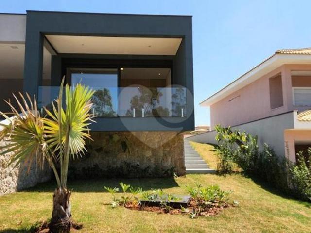 Casa de Alto Padrão à Venda no Condomínio Campos de Santo Antônio II em Itu SP – 4 Suítes, Piscina