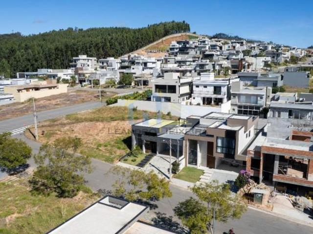 Casa de Alto Padrão à Venda no Condomínio Euroville II ? Bragança Paulista/SP