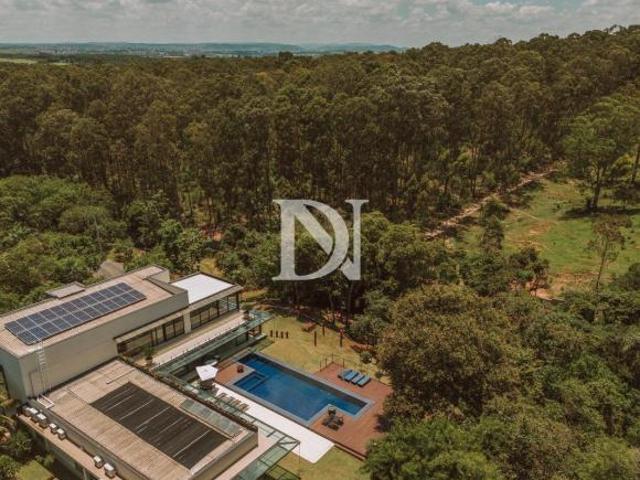 Casa de Alto Padrão à Venda no Condomínio Fazenda Vila Real de Itu | 6 Quartos, 6 Suítes, Piscina co