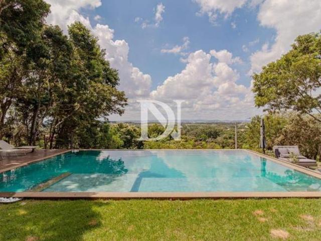Casa de Alto Padrão à Venda no Condomínio Fazenda Vila Real de Itu | 750 m², 4 Suítes, Vista Permane