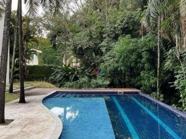 Casa de alto padrão à venda no Condomínio Helvétia Country Indaiatuba, SP | CA1587