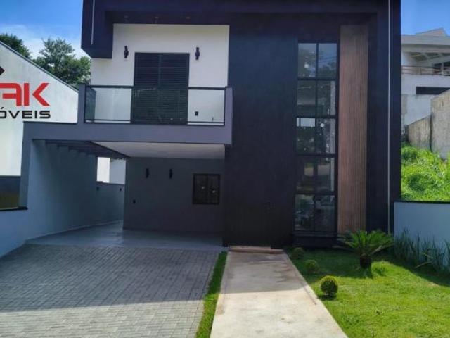 Casa de Alto Padrão a Venda no Condomínio Laguna em Várzea Paulista/SP