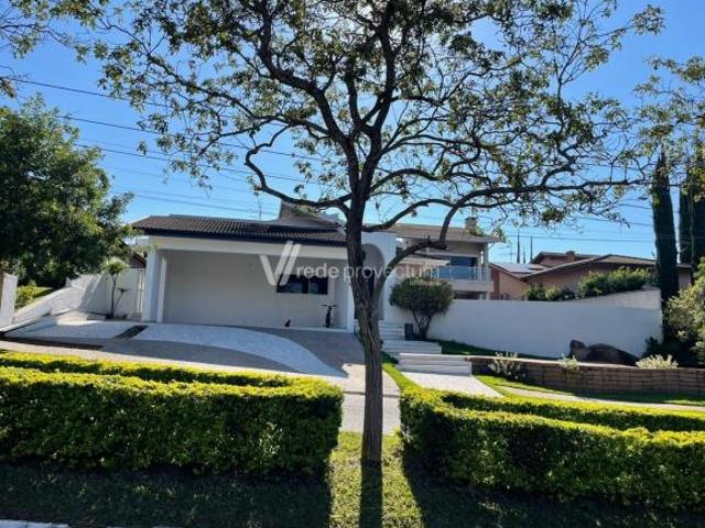 Casa de Alto Padrão à Venda no Condomínio Moinho de Vento – Valinhos/SP