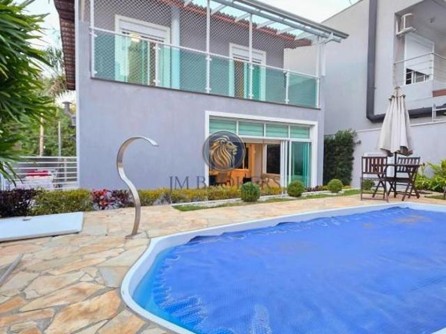 Casa de alto padrão à venda no condomínio Palm Hills, Granja Viana, 3 quartos, 1 suíte, 2 vagas e 20