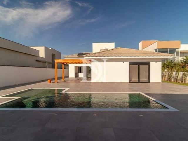 Casa de Alto Padrão à Venda no Condomínio Parque Xapada – Itu/SP – 1.530 m² de Terreno | 415 m² Cons