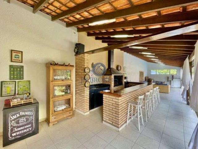 Casa de alto padrão à venda no condomínio Recanto Inpla, Granja Viana, 4 suítes, 6 vagas e 615m² de