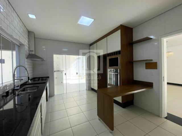 Casa de Alto Padrão à venda no Condomínio Residencial Tivoli Park em Sorocaba
