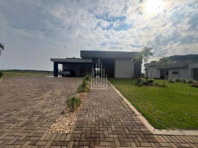 Casa de alto padrão à venda no Condomínio Rosa de Sarom em Santa Terezinha de Itaipu