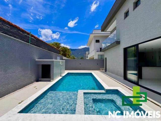 Casa de Alto Padrão à Venda no Costa Nova – Massaguaçu | Caraguatatuba