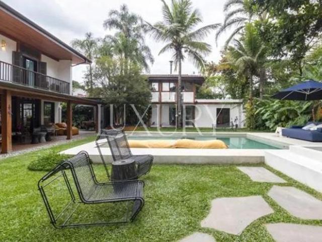 Casa de Alto Padrão à Venda no Alto de Pinheiros Exclusiva Assinada por Kika Tiengo