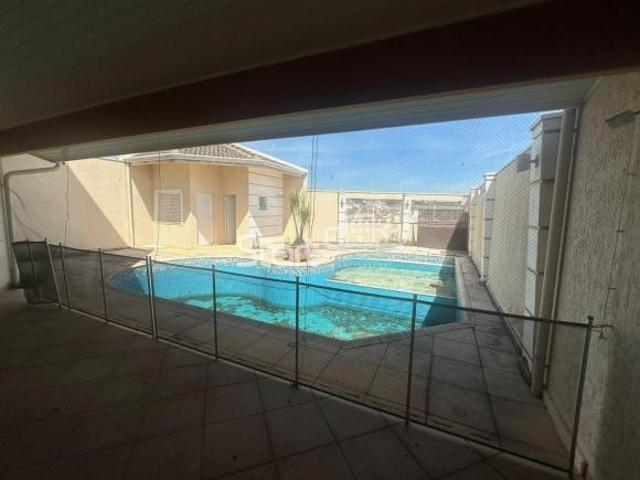 Casa de alto padrão à venda no bairro Chapadão