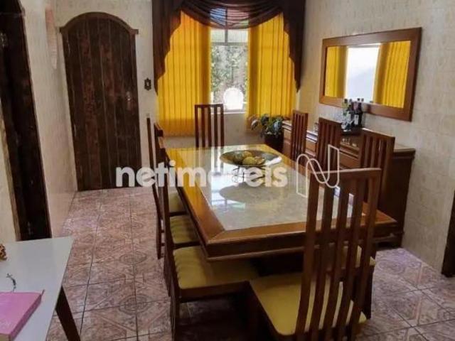 Casa de Alto Padrão à Venda no Bairro Kennedy – Conforto, Sofisticação e Lazer Completo