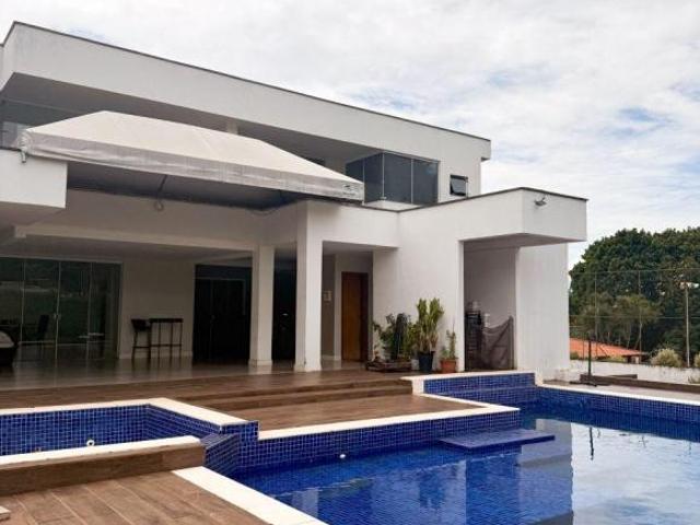 Casa de alto padrão à venda no Park Way à venda