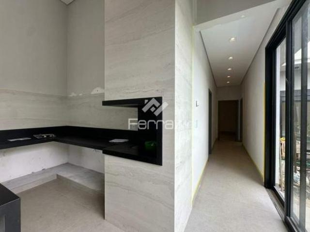 Casa de Alto Padrão à Venda no Praça Alto Umuarama | 3 Suítes, Piscina Aquecida e Automação