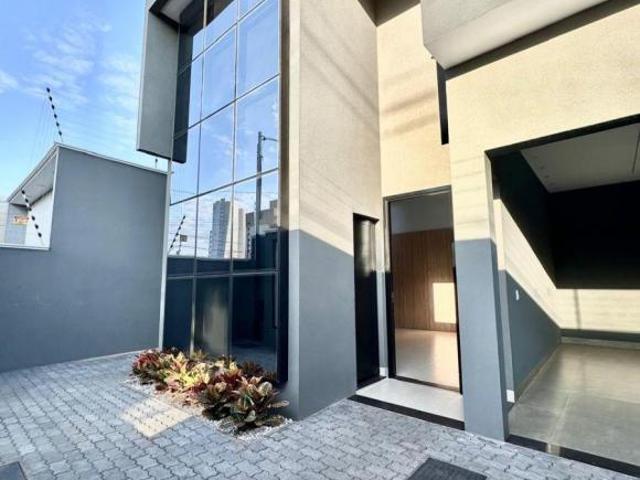 Casa de alto padrão à venda no Residencial Interlagos | 4 suítes 360 m²