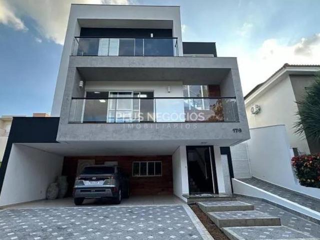 Casa de Alto Padrão à Venda no Residencial Mont Blanc em Sorocaba 4 Suítes, Piscina Aquecida, Energ
