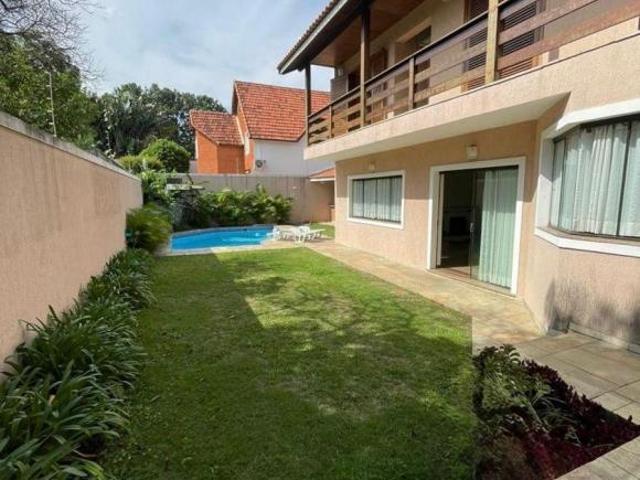 Casa de Alto Padrão à Venda no Residencial Parque dos Príncipes | 3 Suítes | 6 Vagas