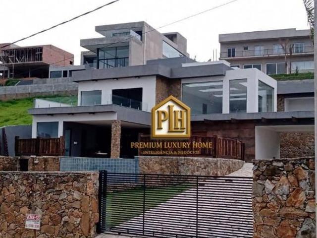 Casa de Alto Padrão à Venda na Represa de Joanópolis – Lazer, Vista Panorâmica e Sofisticação em um