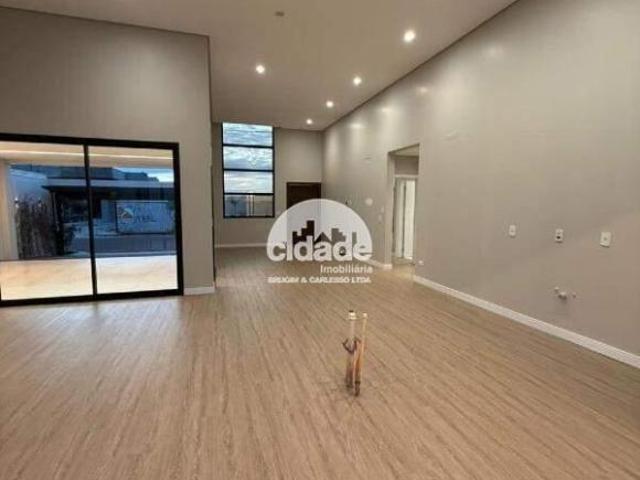 Casa de Alto Padrão à Venda | Sofisticação, Conforto e Tecnologia