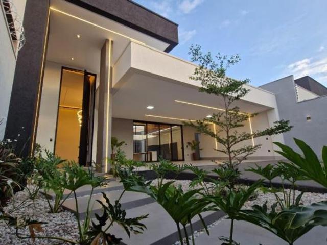 Casa de Alto Padrão à Venda Setor Moinho dos Ventos | Goiânia GO