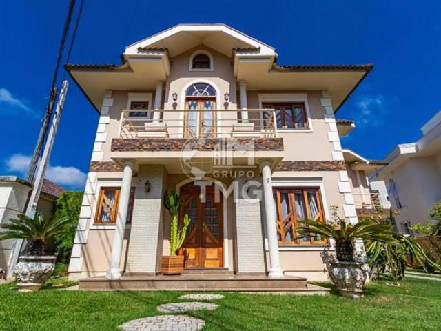Casa de alto padrão à venda por R$ 1.900.000 — Condomínio Villagio Castel Del Monte II | Curitiba/PR