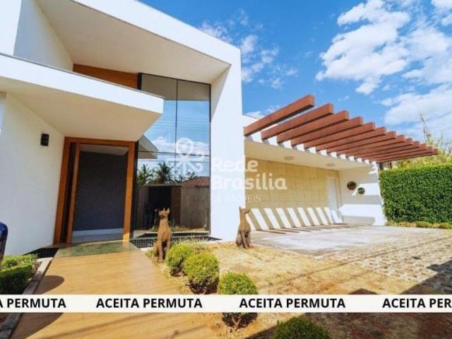 Casa de Alto Padrão à Venda | QL 18 Lago Sul Brasília