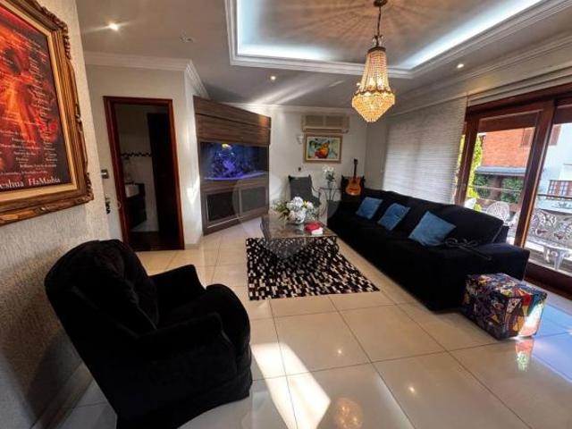 Casa de Alto Padrão à Venda – Residencial Chácara Francesa