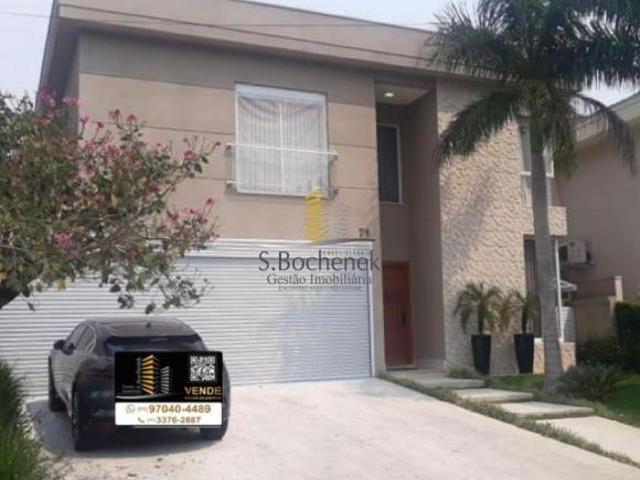 Casa de alto padrão com 454 m2, 4 dorm. Sendo suítes